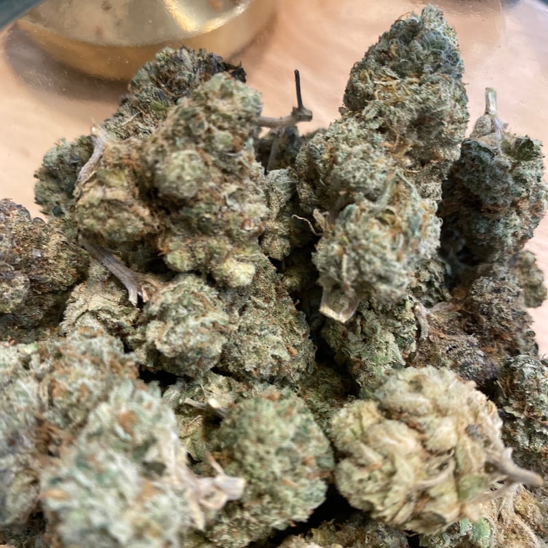 Pop Pop Dispensary || マリファナ店 || Weed Shop || 大麻ショップ || Marijuana 大麻 ...